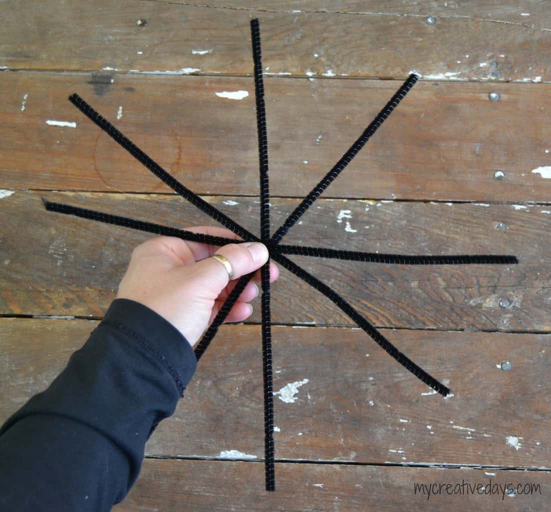 How To Make A Spider Using Pipe Cleaners at Ryan Fulton blog