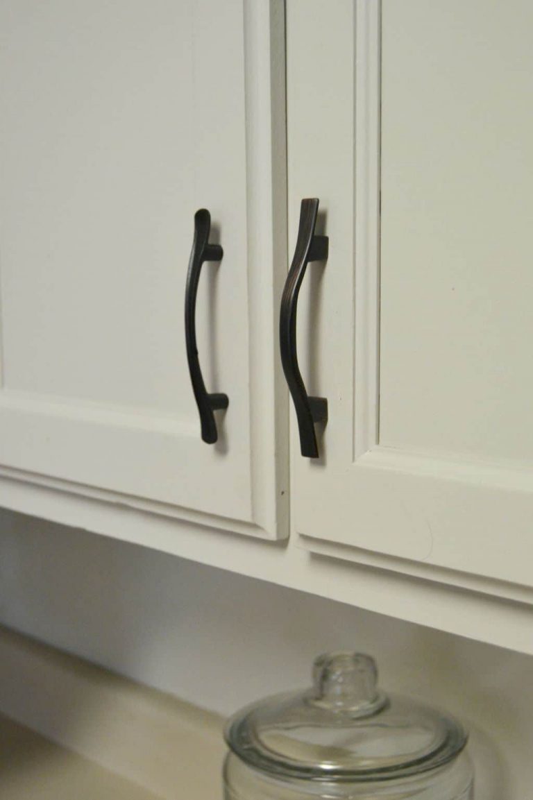 Choosing Kitchen Cupboard Handles For Your Kitchen Makeover