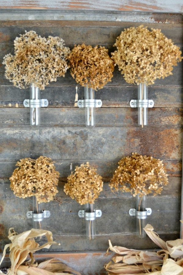 Easy Repurposed DIY Wall Art To Use For All Seasons