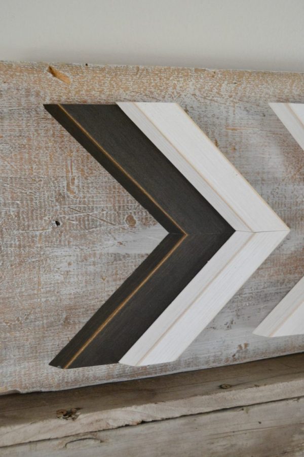 DIY Arrow Wall Decor For Your Home That You Can Make In 5 Minutes!