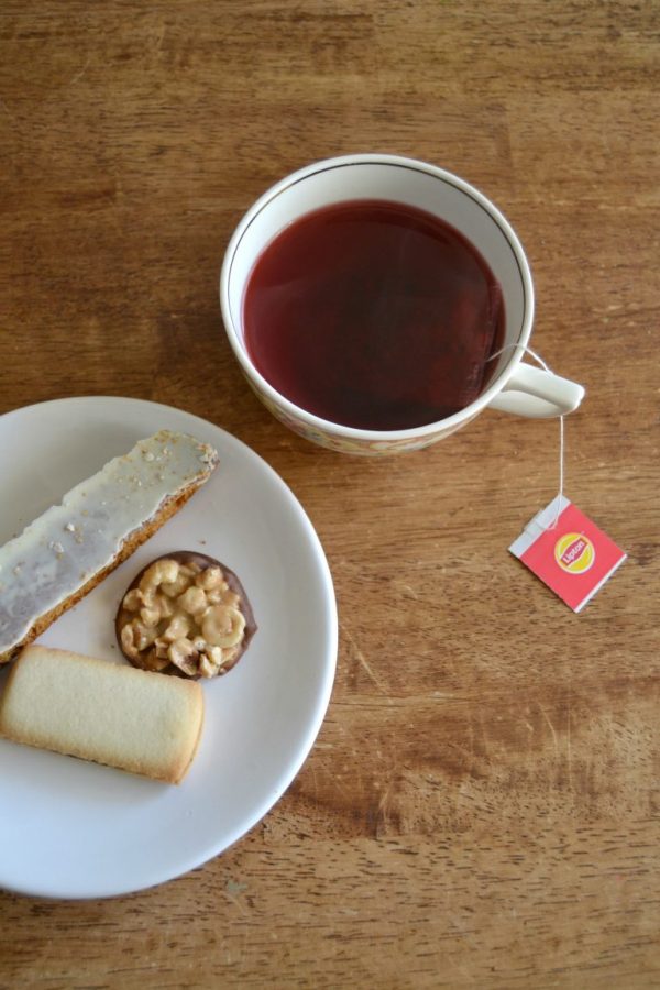 How To Set Up An Easy Tea Bar For Your Next Brunch Or Gathering