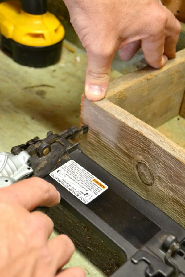 How To Make A Wooden Box From Scrap Wood And A Few Tools