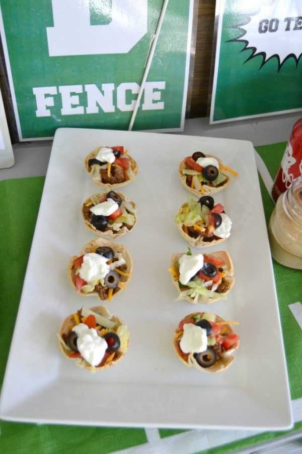 This easy football party idea covers everything from food to decor!