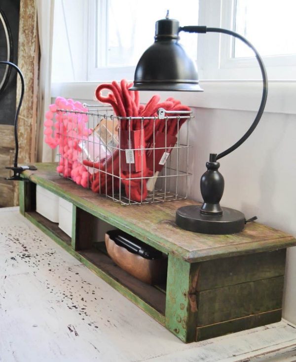 DIY Painted Table Makeover That Makes An Old Table Beautiful Again!