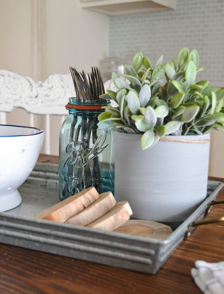 Farmhouse Table DIY Made From A Dumpster Find - My Creative Days