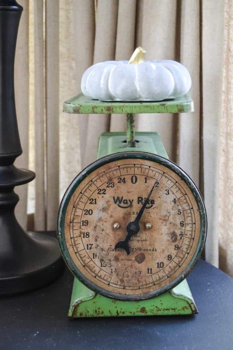 Fall Porch Decor: Mixing Fall & Football - My Creative Days