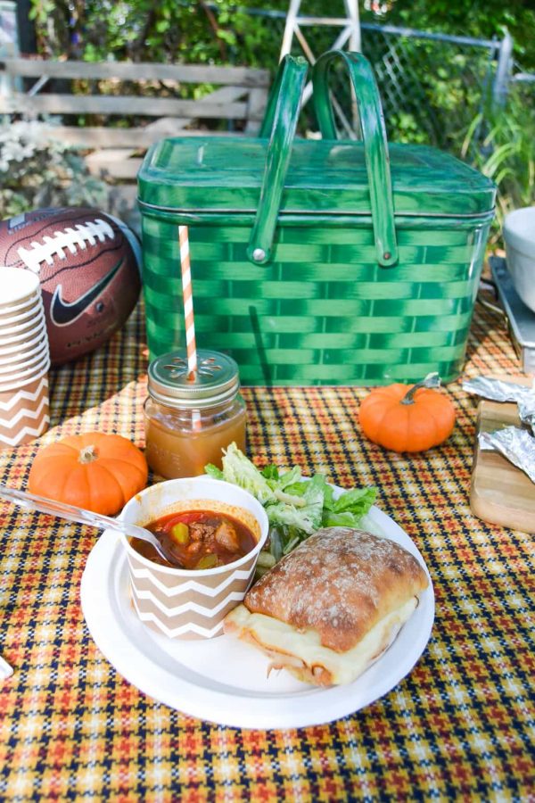 Fall Picnic: 10 Tips For An Easy Fall Picnic - My Creative Days
