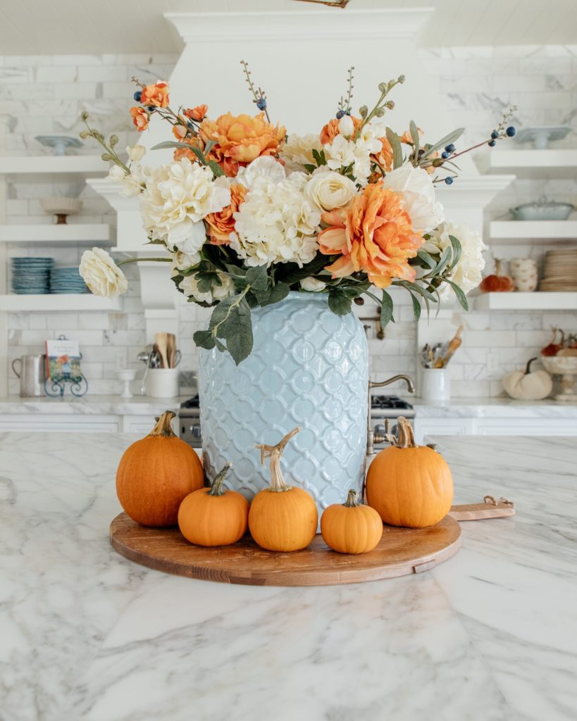 DIY Fall Centerpieces for a Cozy Table - My Creative Days