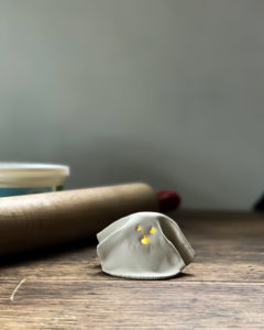 DIY Clay Tea Light Ghosts: Easy & Adorable Halloween Decor! - My ...