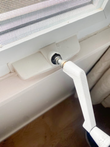 Crank Window Handle Repair: Simple Solution for Broken Cranks - My ...