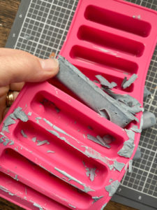 How to Make Homemade Sidewalk Chalk with Just 3 Ingredients - My ...